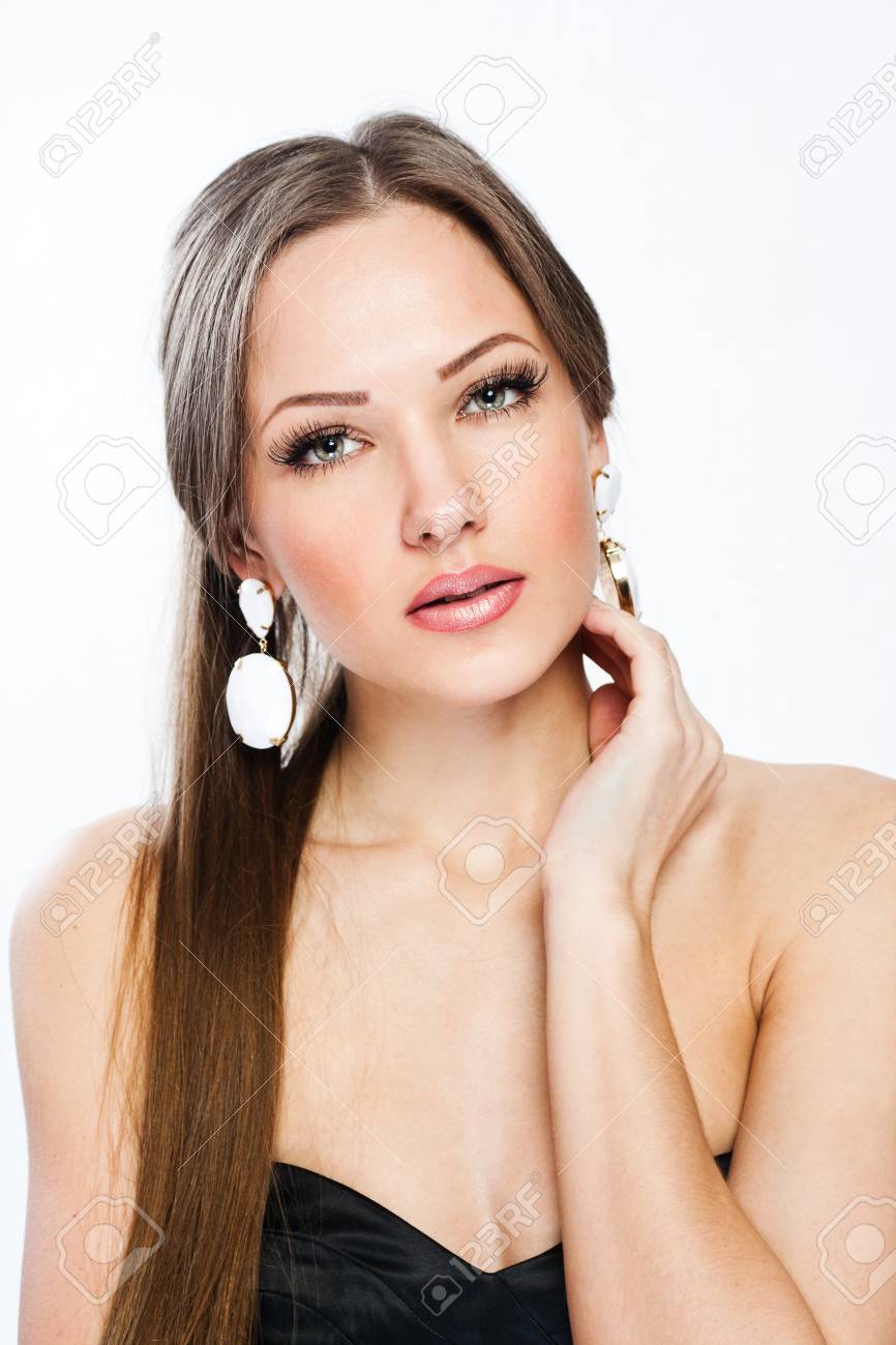 Closeup Portrait Of A Beautiful Woman With Beauty Face And Clean Face ...