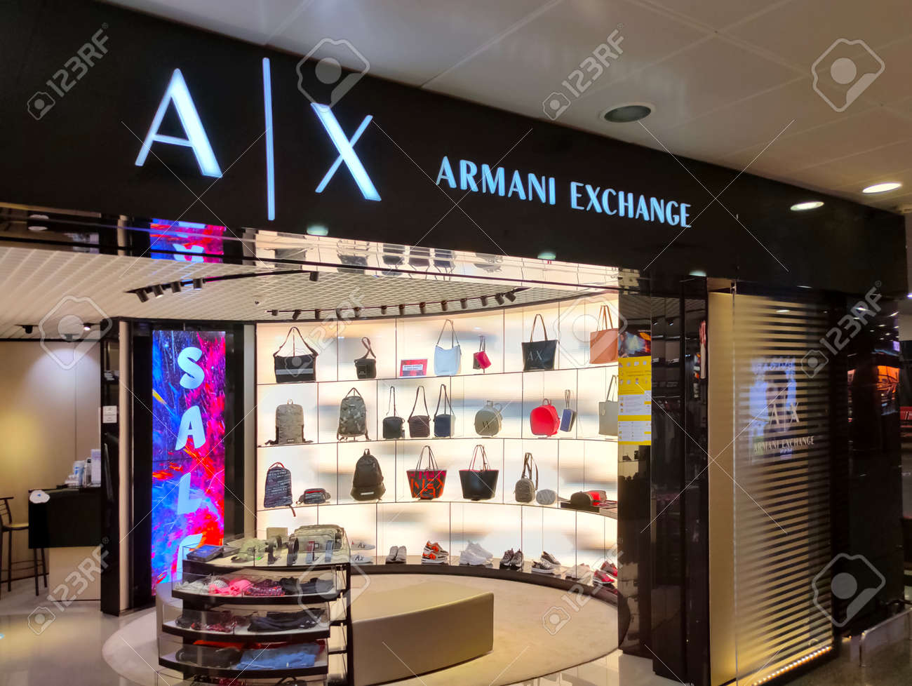 Borispol Ukraine 6 Septembre 2020 Boutique Armani A L interieur De L aeroport De Borispol Ukraine Le 6 Septembre 2020. Armani Est Le Siege D une Maison De Mode Italienne A Milan. Fondee