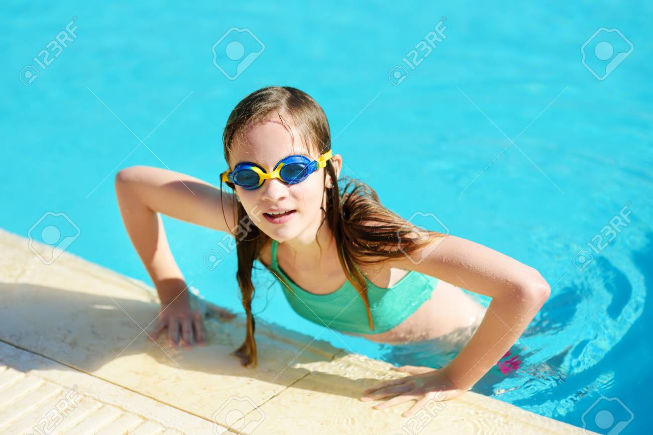 Girls goggles swimming store